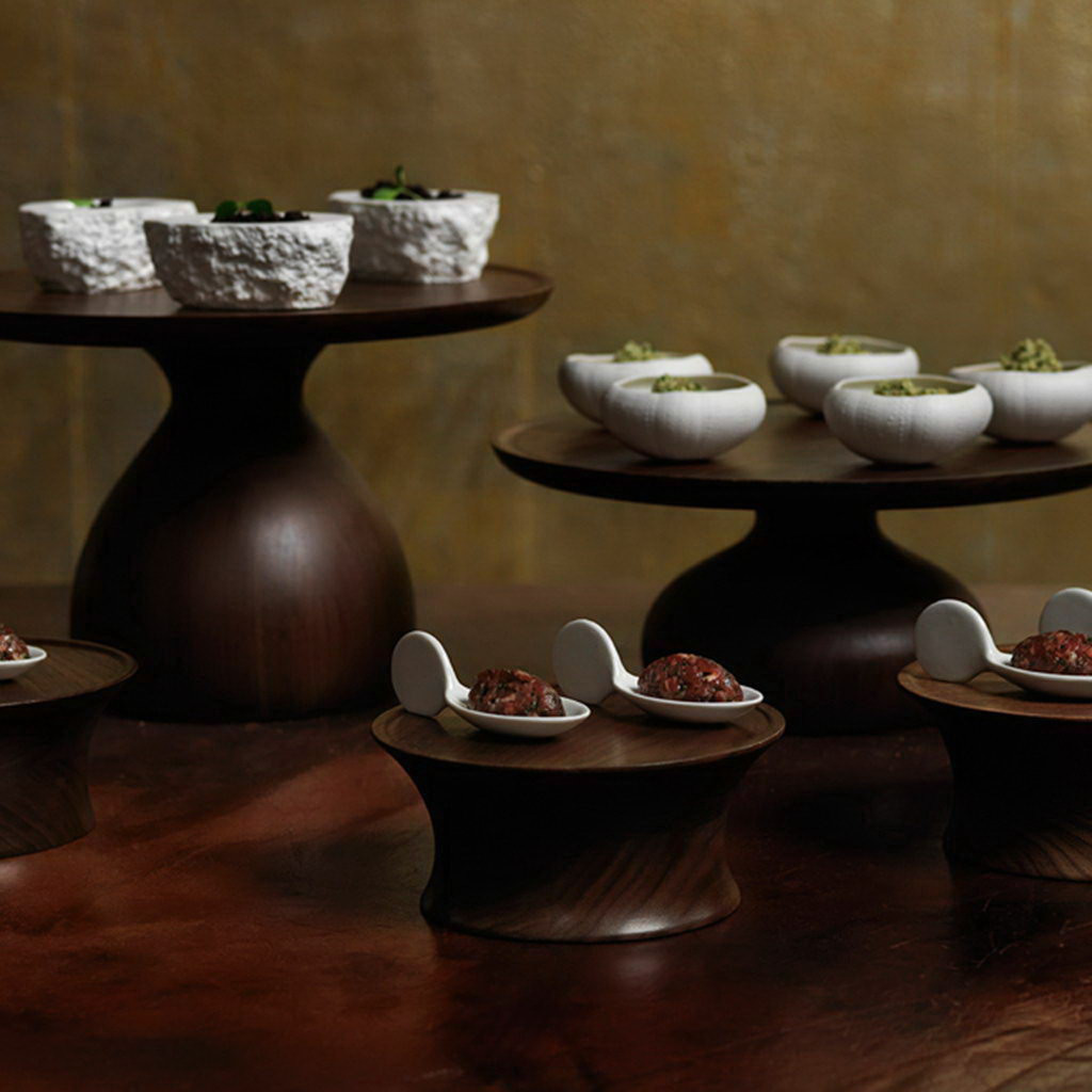 Craster Medium Walnut Cake Stand Walnut, Matt Lacquer 320ø × 136 mm ...