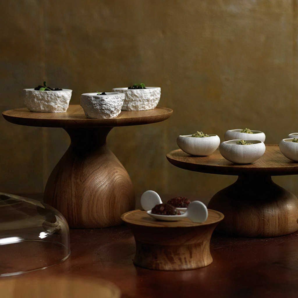 Craster Large Walnut Cake Stand | Premium Gastro